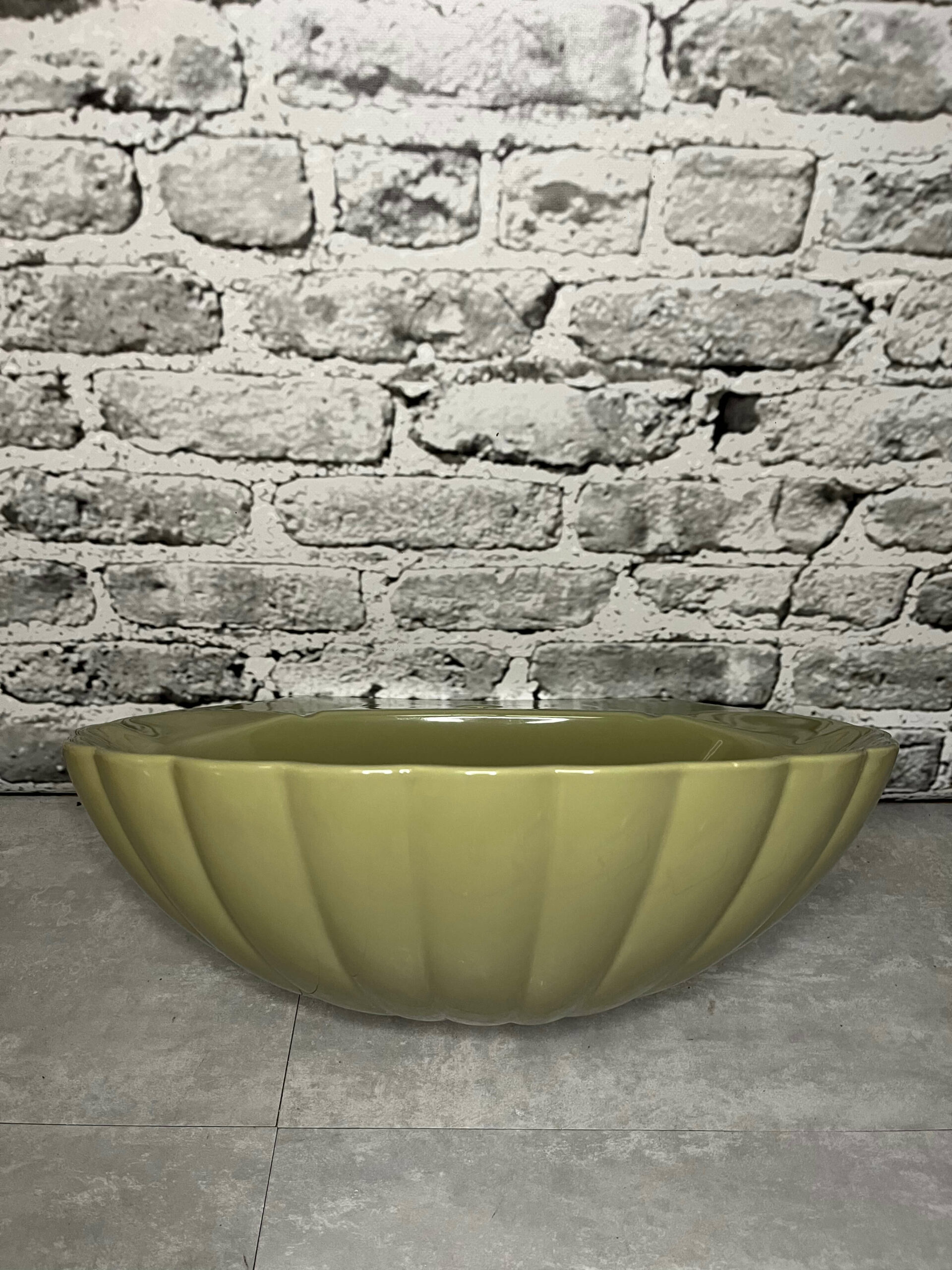 Retro 1970s Avocado Toilet & Basin Set - Sanitary Salvage