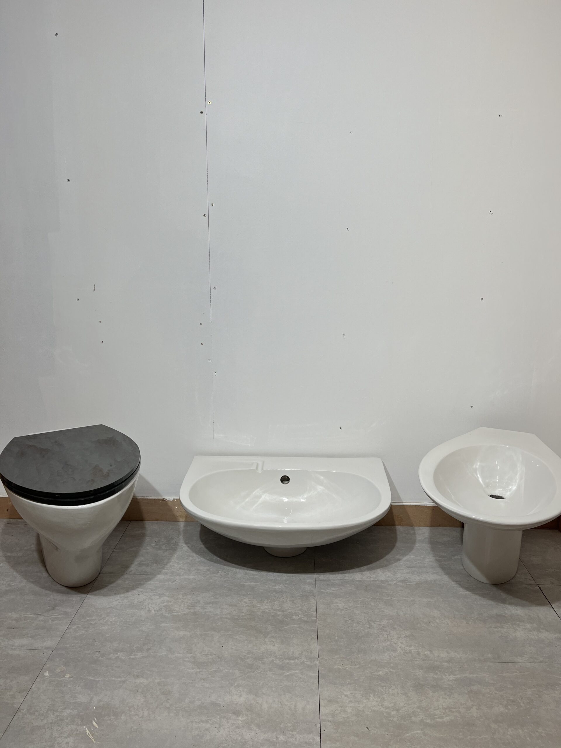 Adamsez Meridian One Mid Century Bathroom Suite - Sanitary Salvage