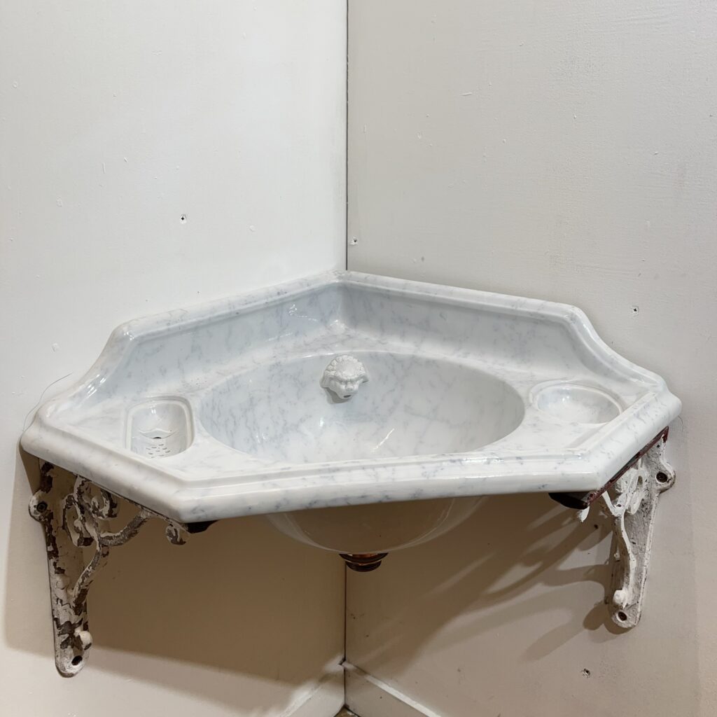 Small Marbleised Antique Corner Basin - Sanitary Salvage