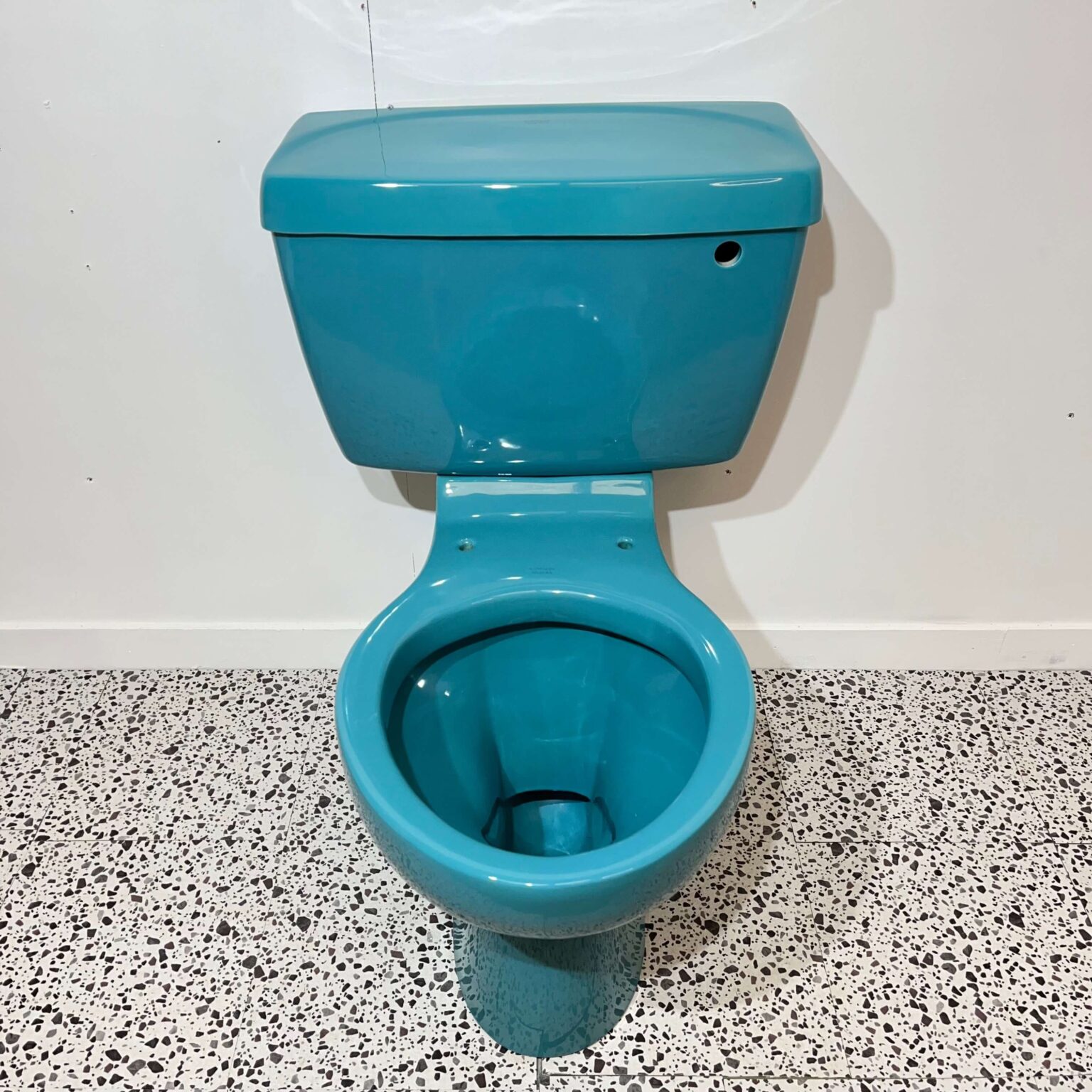 Retro Caspian Blue Close Coupled Toilet - Sanitary Salvage