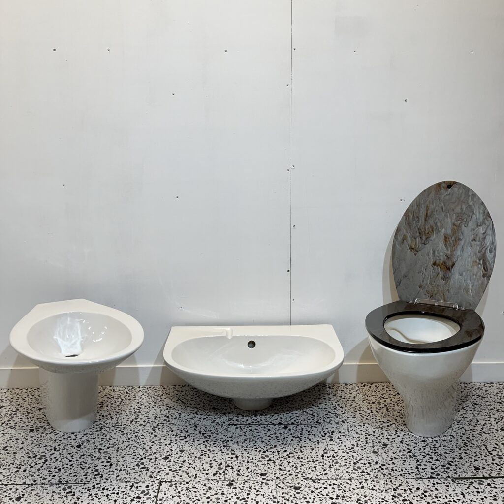 Adamsez Meridian One Mid Century Bathroom Suite - Sanitary Salvage