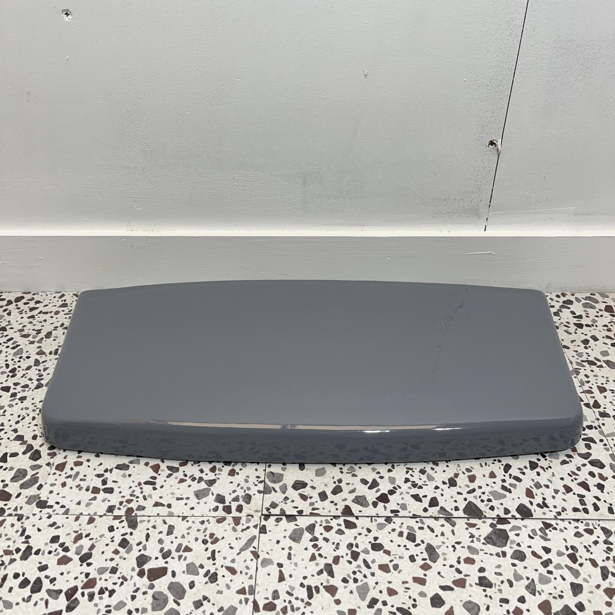 Twyfords Classic Cistern Lid in Silver Fox - Sanitary Salvage