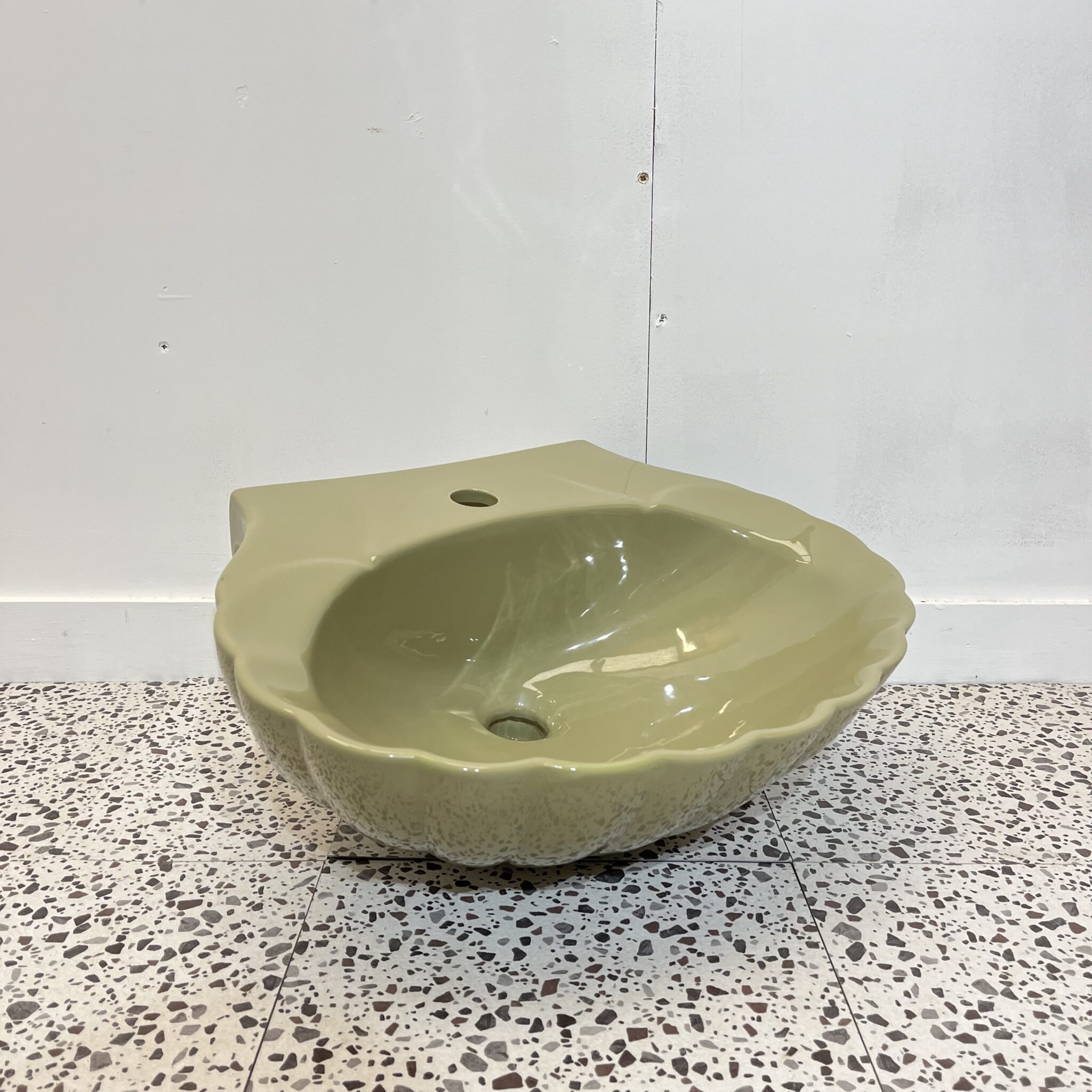 Avocado Toilet & Basin Cloakroom Suite - Sanitary Salvage