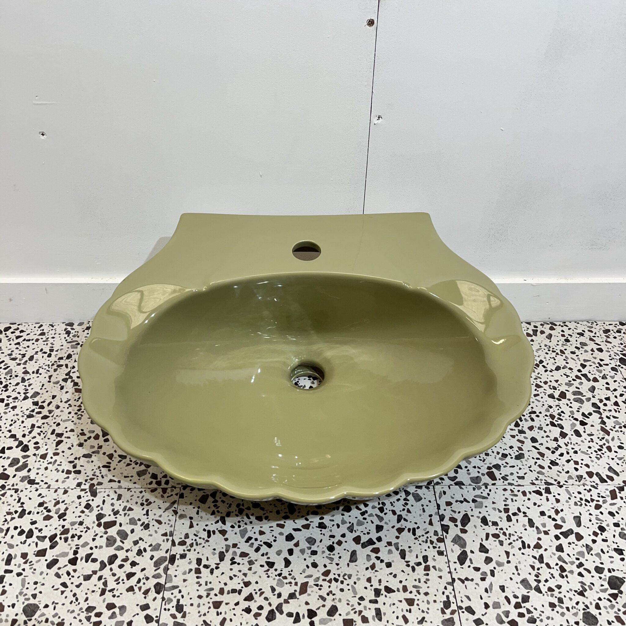 Avocado Toilet & Basin Cloakroom Suite - Sanitary Salvage